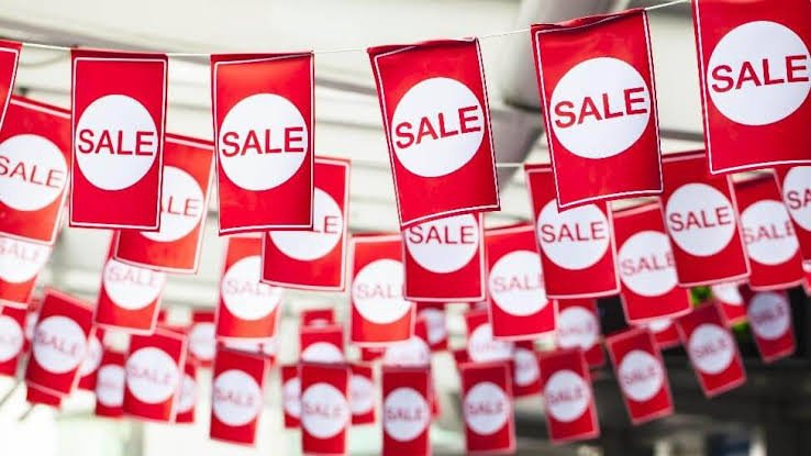 EOC monitors mall-wide sale